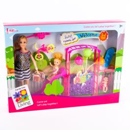Muñeca plástica Happy Family Day 11.5pulg 3+a